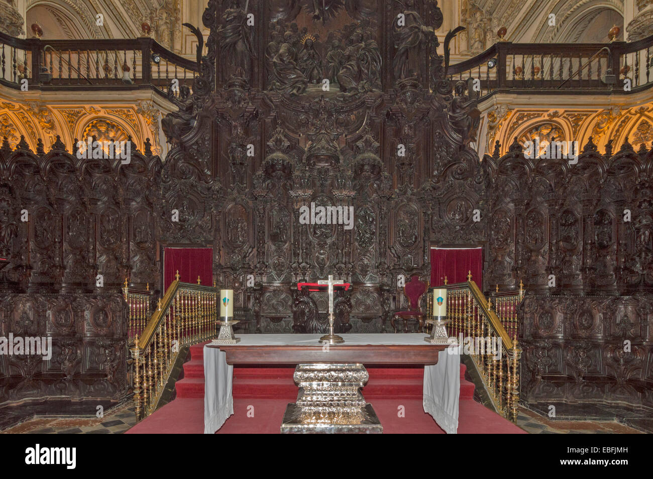 MOSQUE CATHEDRAL OR MEZQUITA CORDOBA CHRISTIAN ALTAR SURROUNDED BY ...