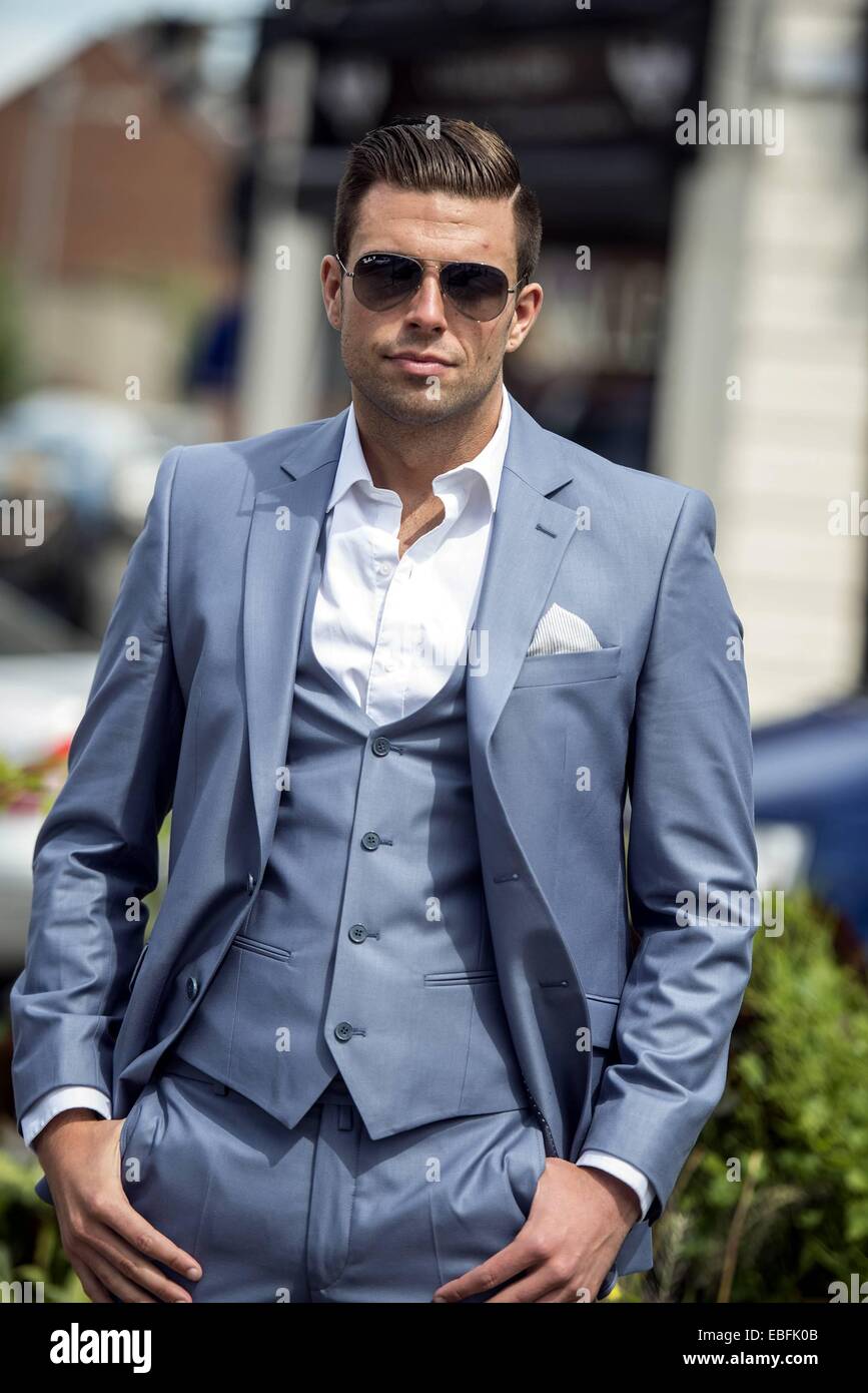 Mr. Ireland 2014, Karl Bowe, hopes his Sean Connery looks will help him ...