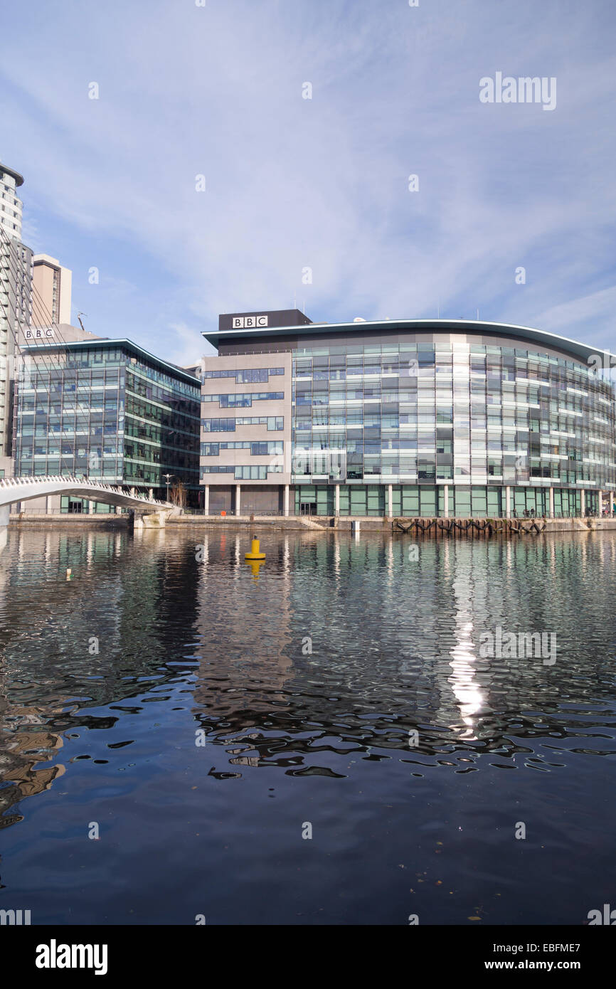 Bbc headquarters salford hi-res stock photography and images - Alamy