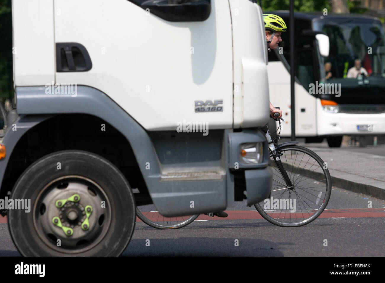 Cycle and truck hi-res stock photography and images - Alamy