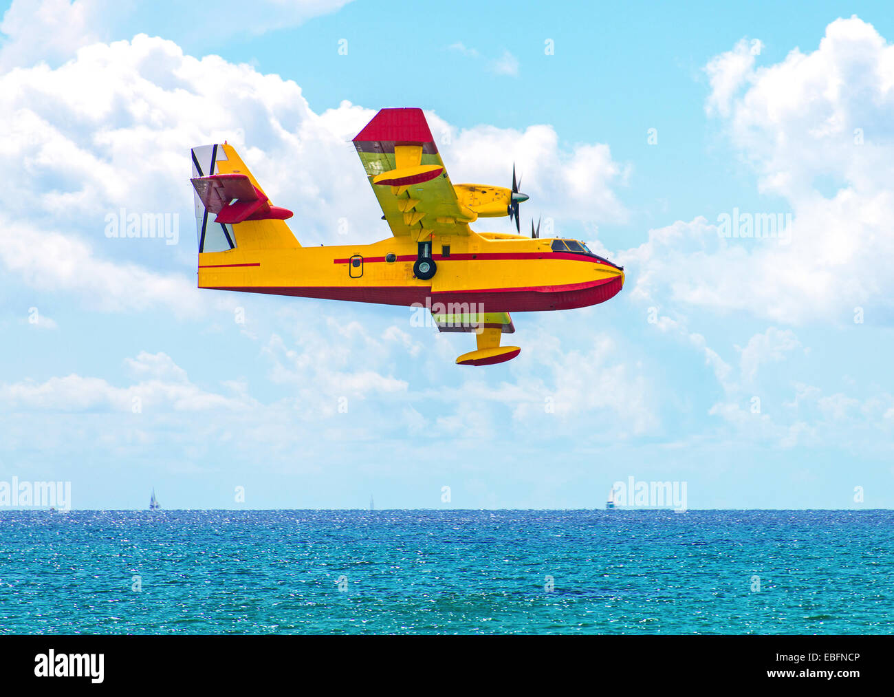 Firefighting plane water tank hi-res stock photography and images - Alamy