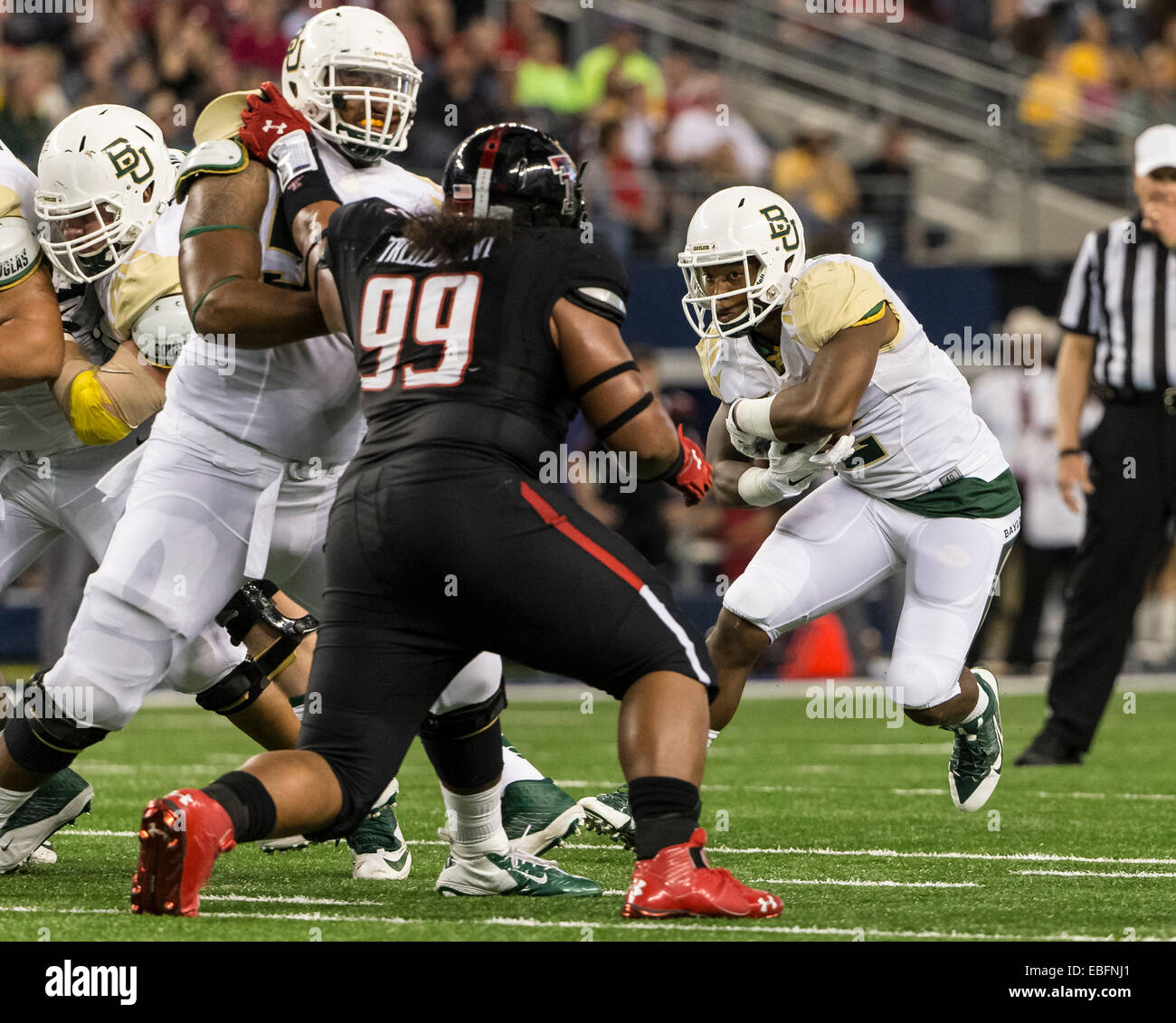 November 29, 2104: Baylor Bears running back Johnny Jefferson (2 ...