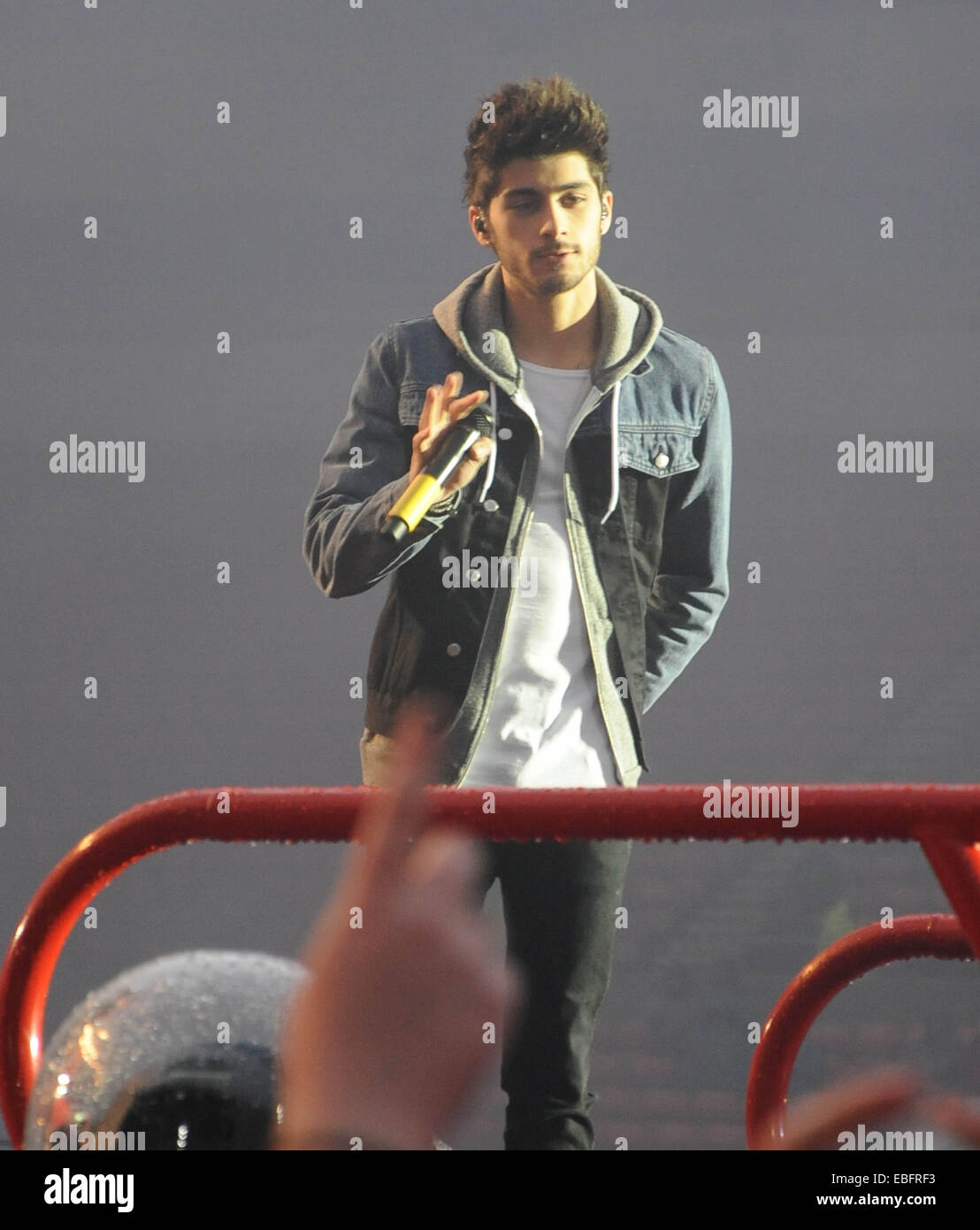 One Direction kick off 'Where We Are Tour' in Sunderland Featuring ...
