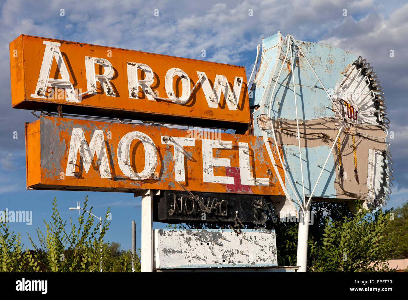 Motel neon sign hi-res stock photography and images - Alamy