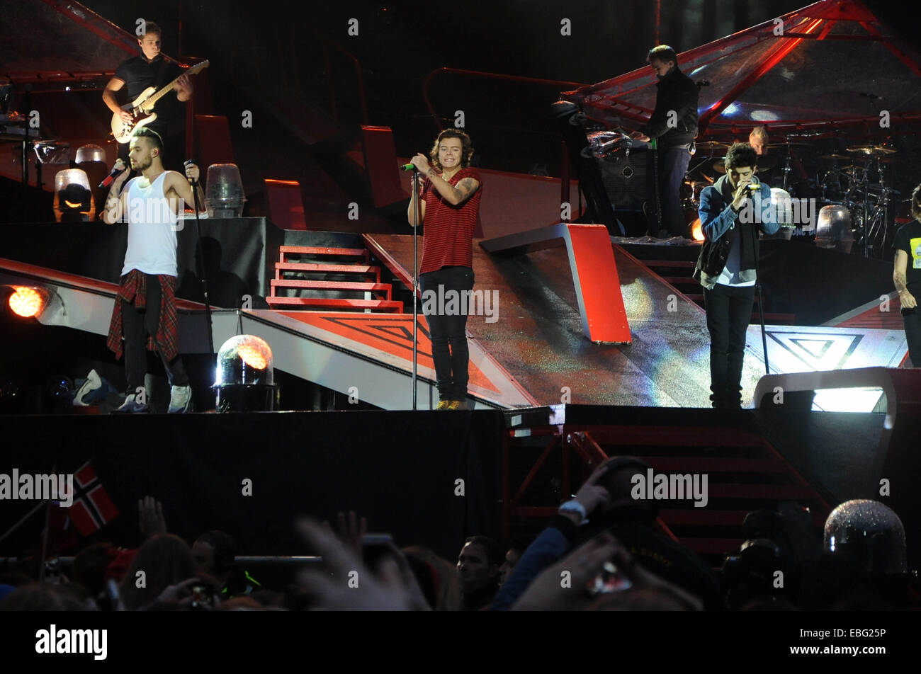 One Direction kick off 'Where We Are Tour' in Sunderland Featuring ...