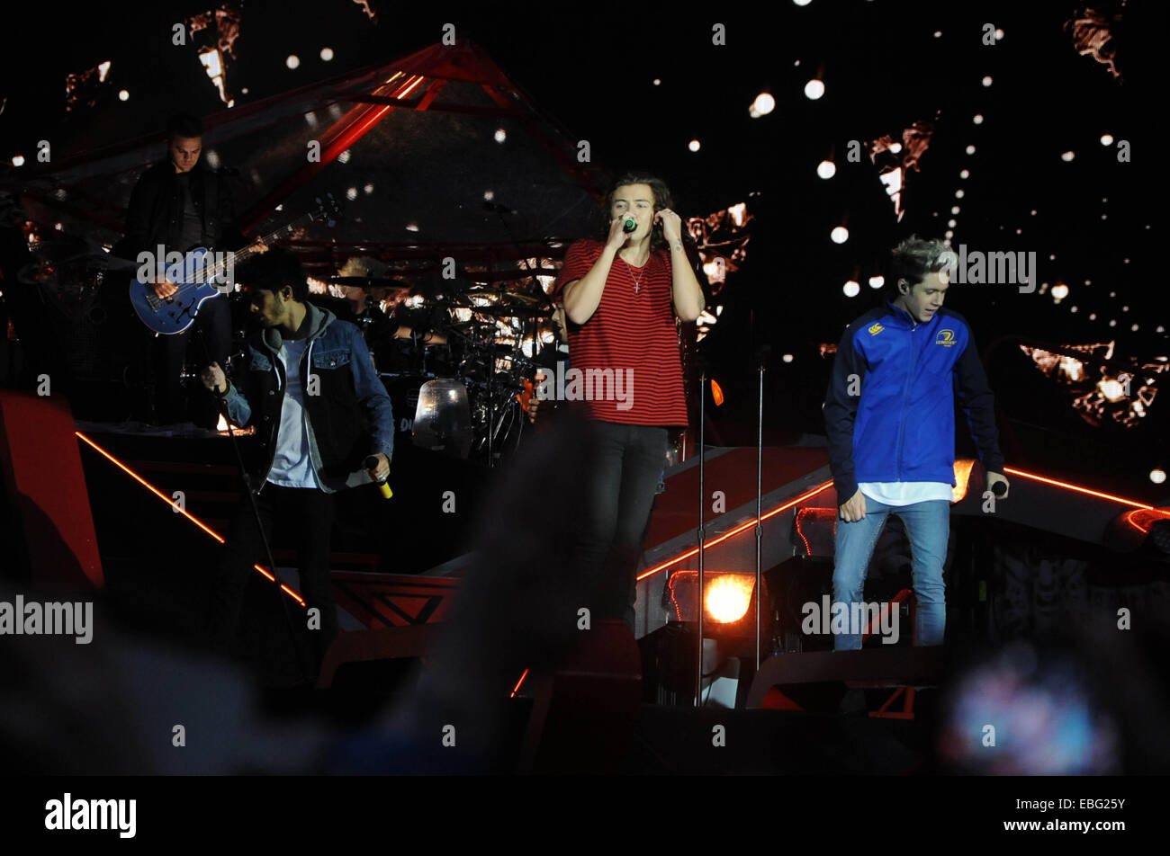 One Direction kick off 'Where We Are Tour' in Sunderland Featuring ...