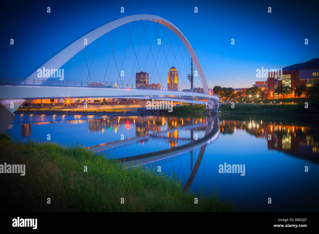 Iowa Women of Achievement Bridge. Des Moines, Iowa Stock Photo - Alamy
