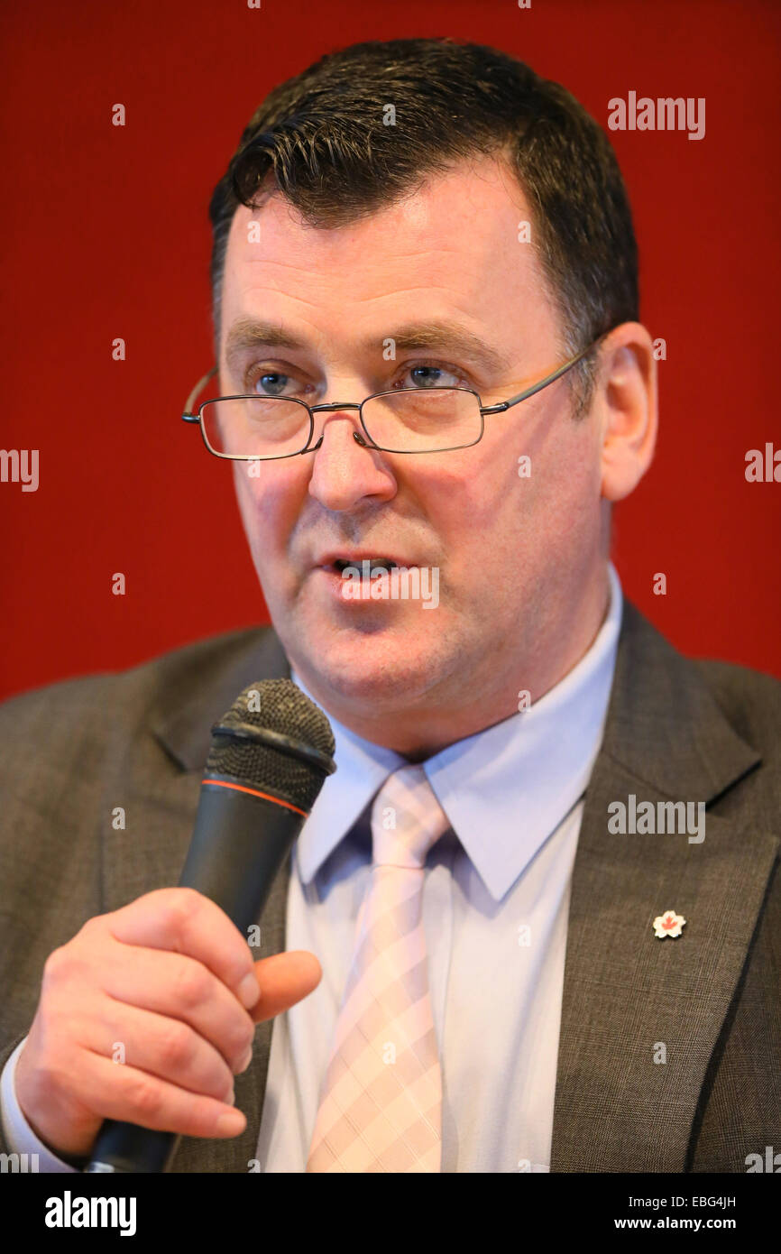 Canada embassy japan tokyo hi-res stock photography and images - Alamy