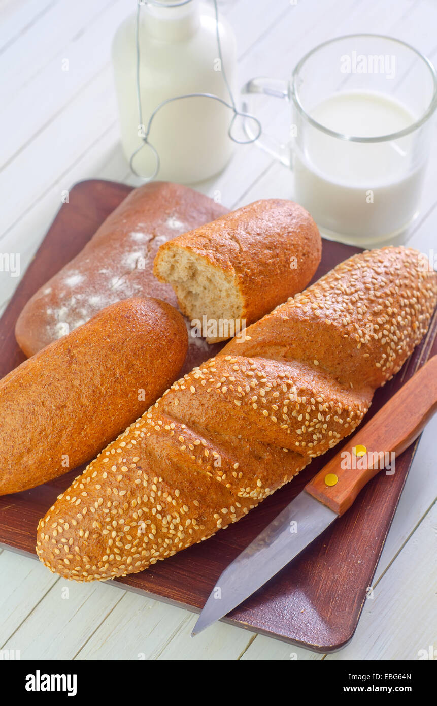bread and milk Stock Photo - Alamy
