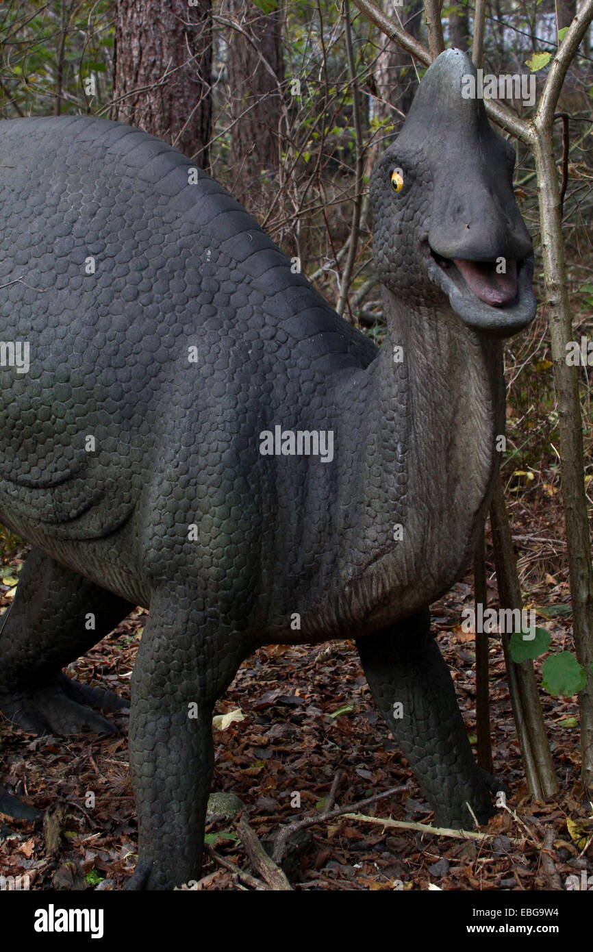 Corythosaurus, lifelike and full-size dino statue at Dinopark ...