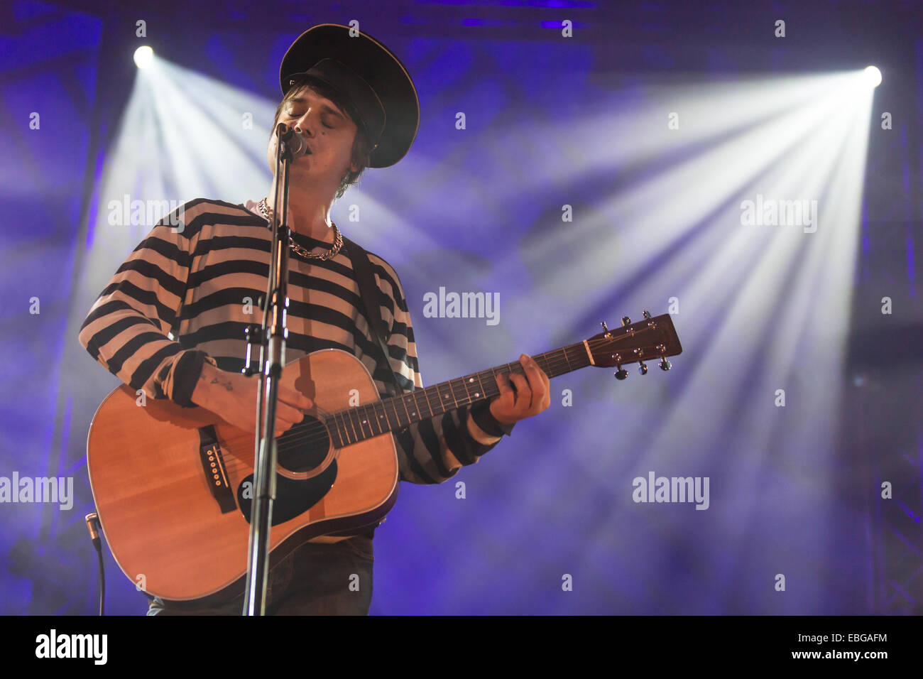 Peter doherty hat hi-res stock photography and images - Alamy