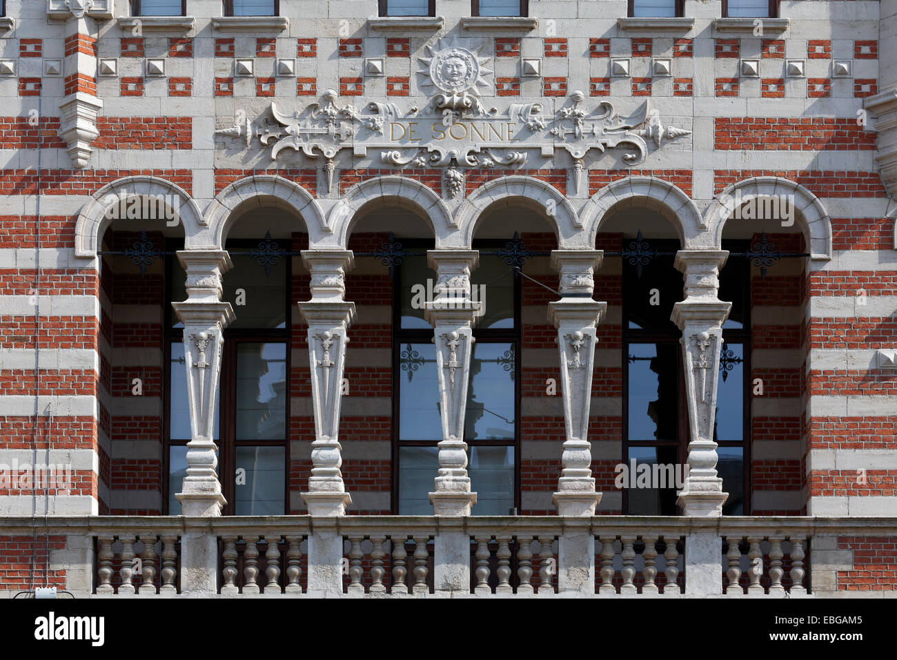 De sterre de sonne de mane hi-res stock photography and images - Alamy