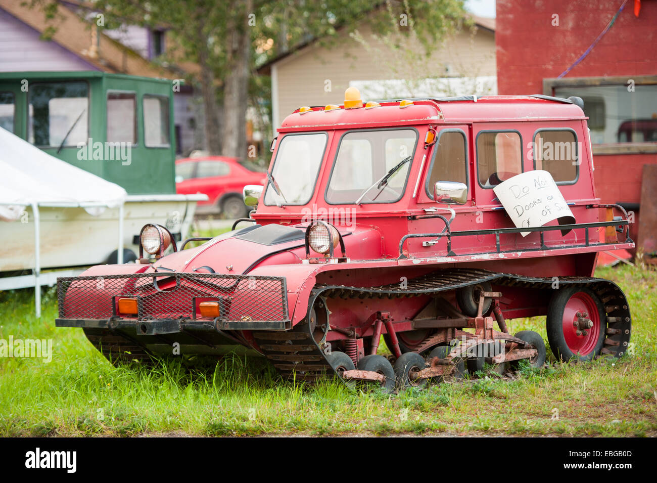 'sno cat' hi-res stock photography and images - Alamy