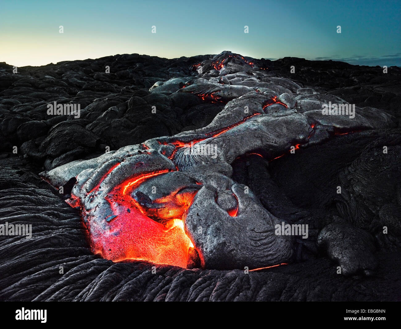 Puʻu ʻŌʻō or Puu Oo volcano, volcanic eruption, lava, red hot lava flow ...
