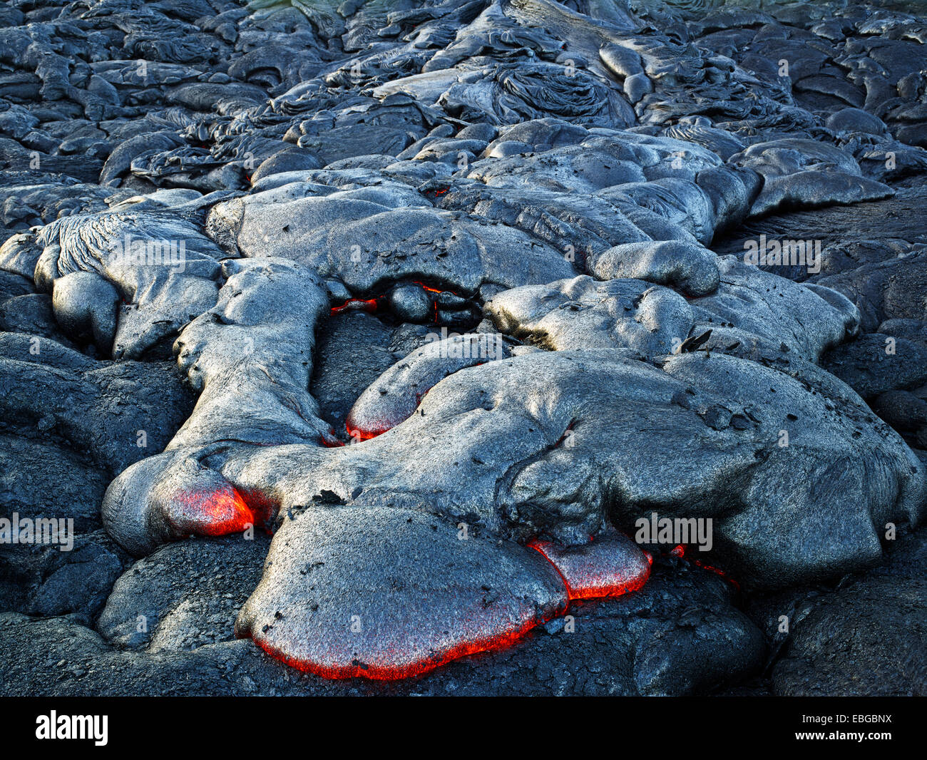 Red hot lava flow hi-res stock photography and images - Alamy