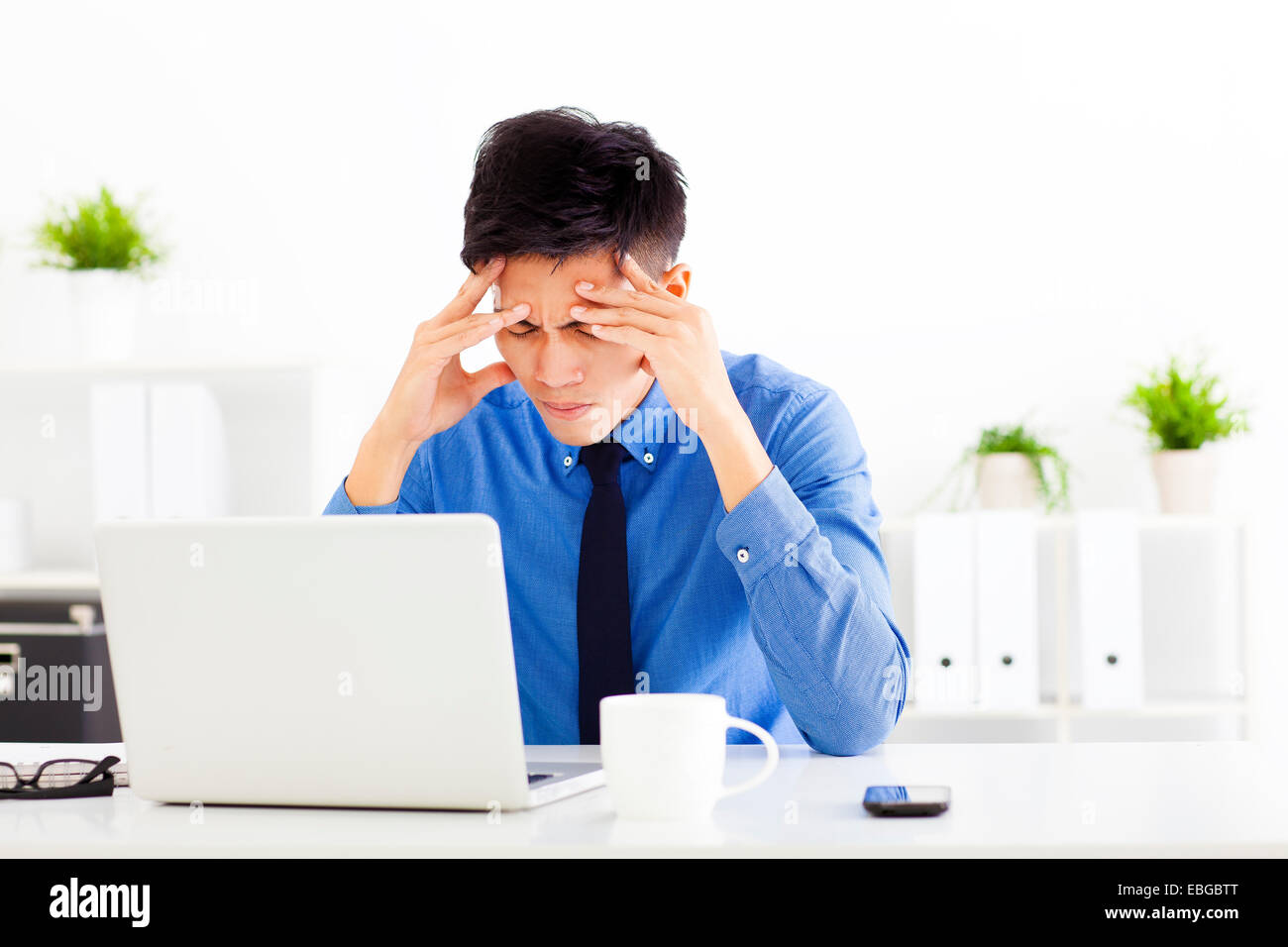 Stressed employee office hi-res stock photography and images - Alamy