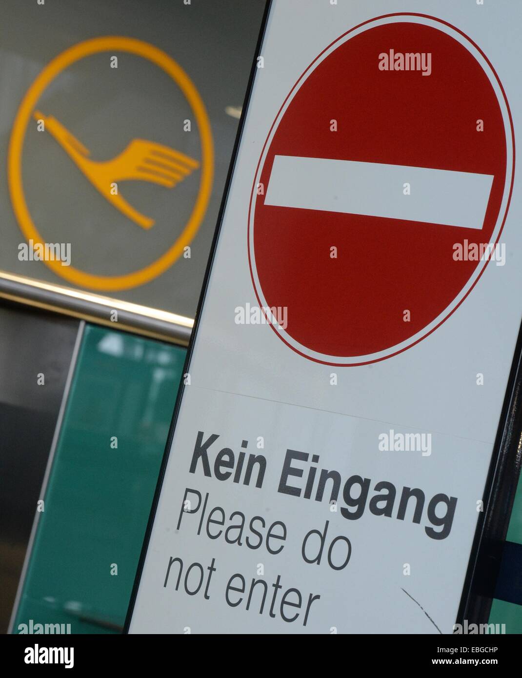 Schkeuditz, Germany. 01st Dec, 2014. A no-entry sign at a check-in ...
