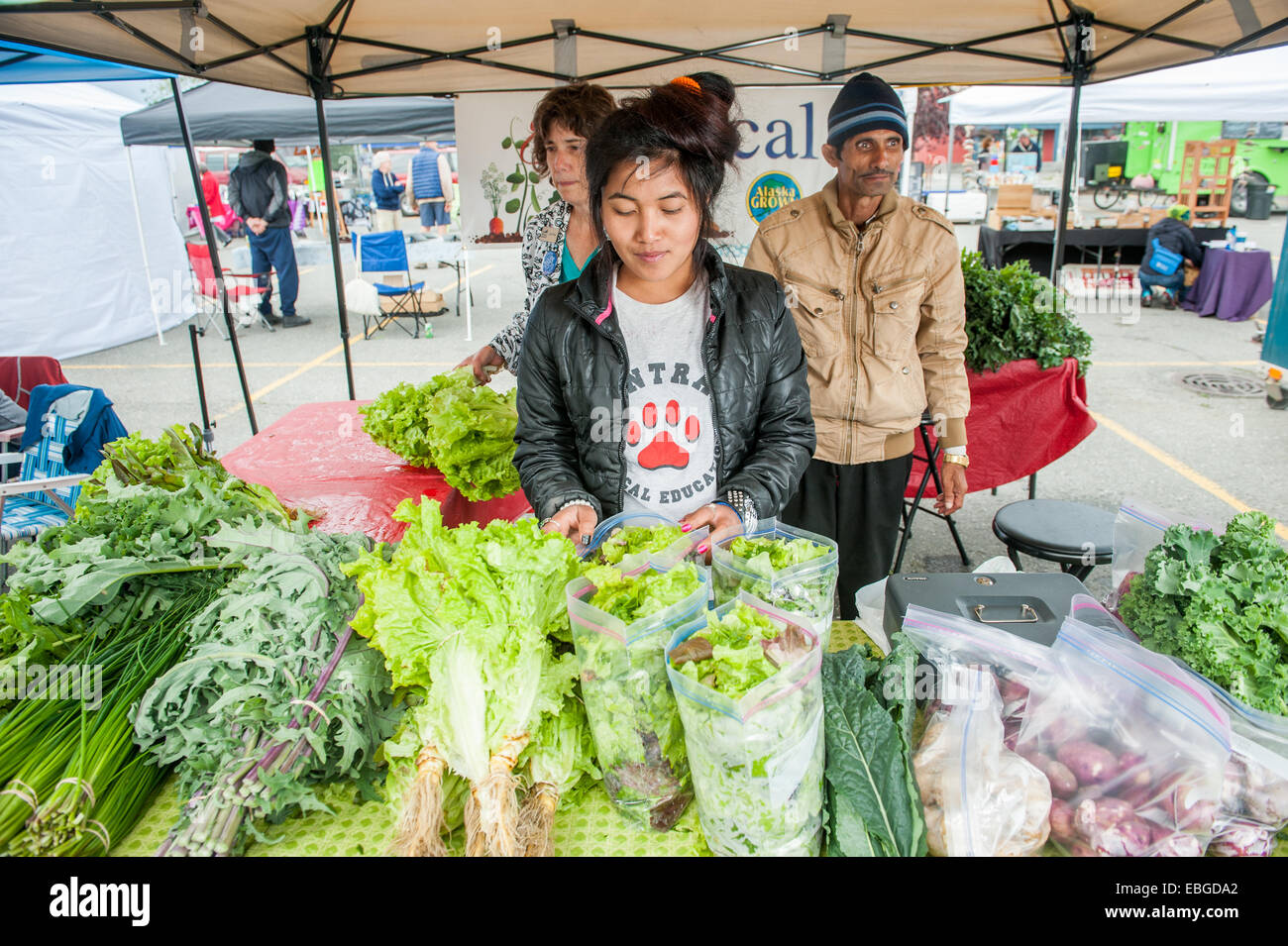 Farmers market alaska hi-res stock photography and images - Alamy