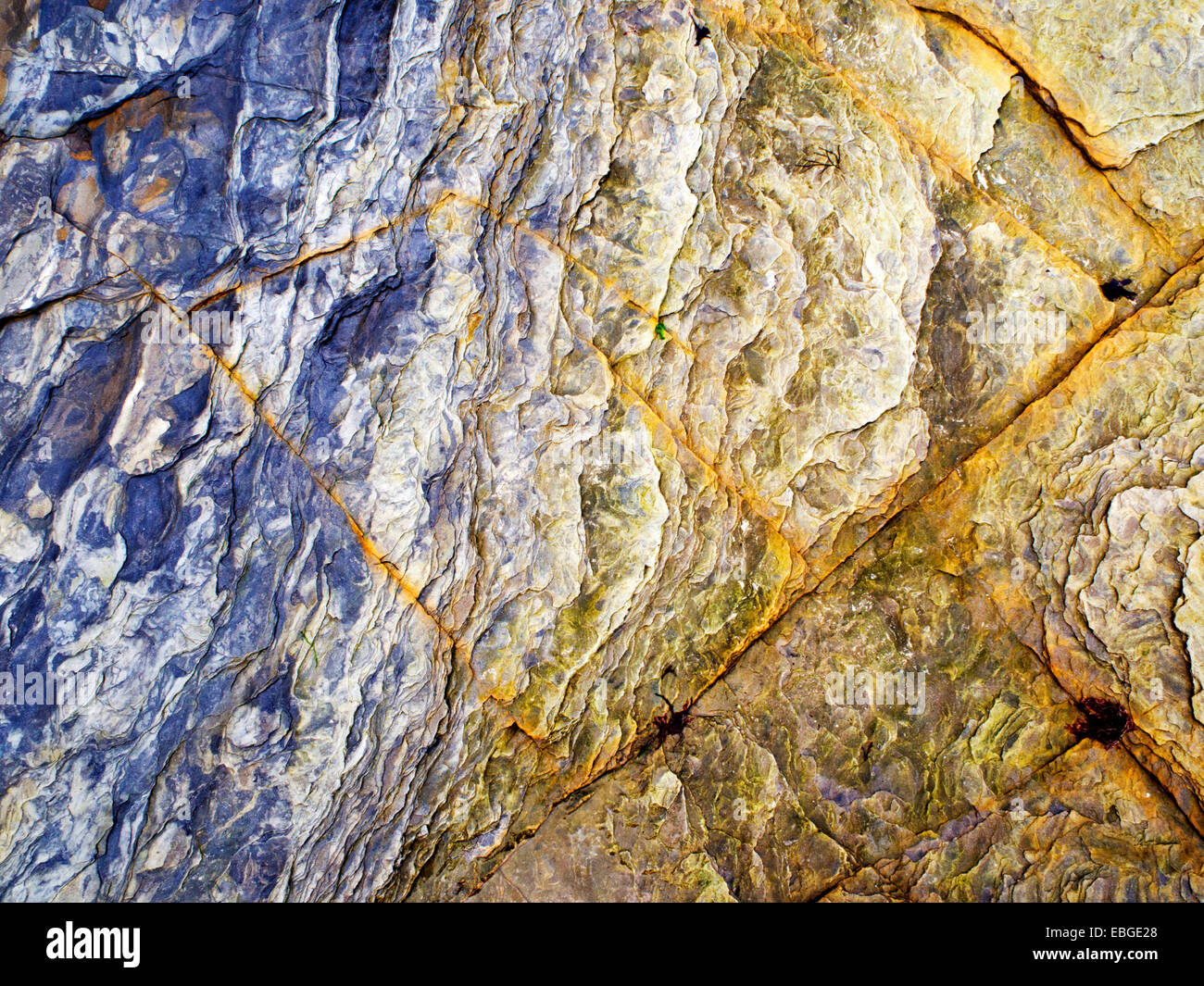 Cracked rock detail hi-res stock photography and images - Alamy