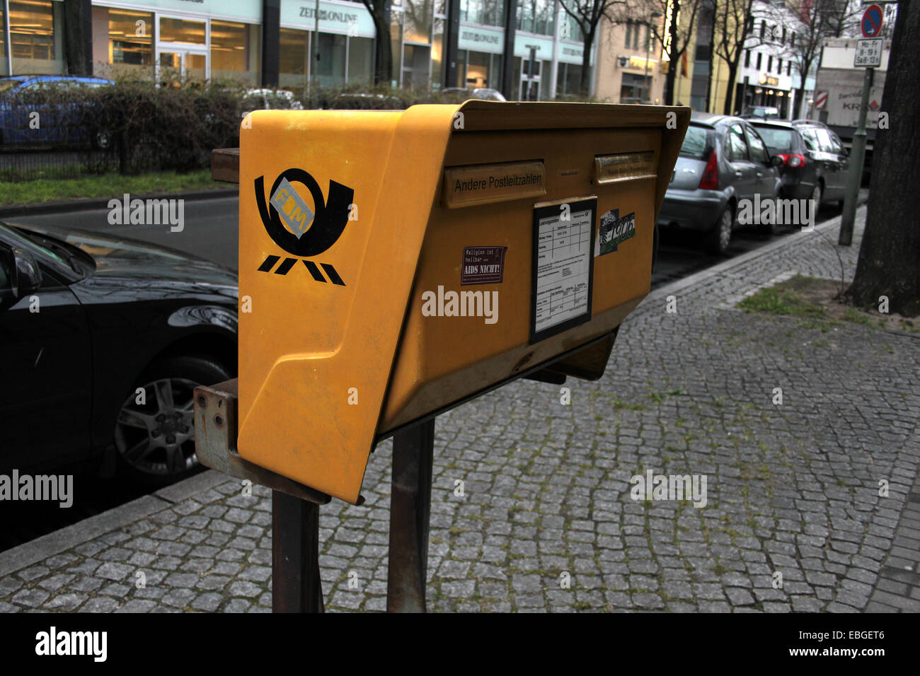 Yellow mail box hi-res stock photography and images - Alamy