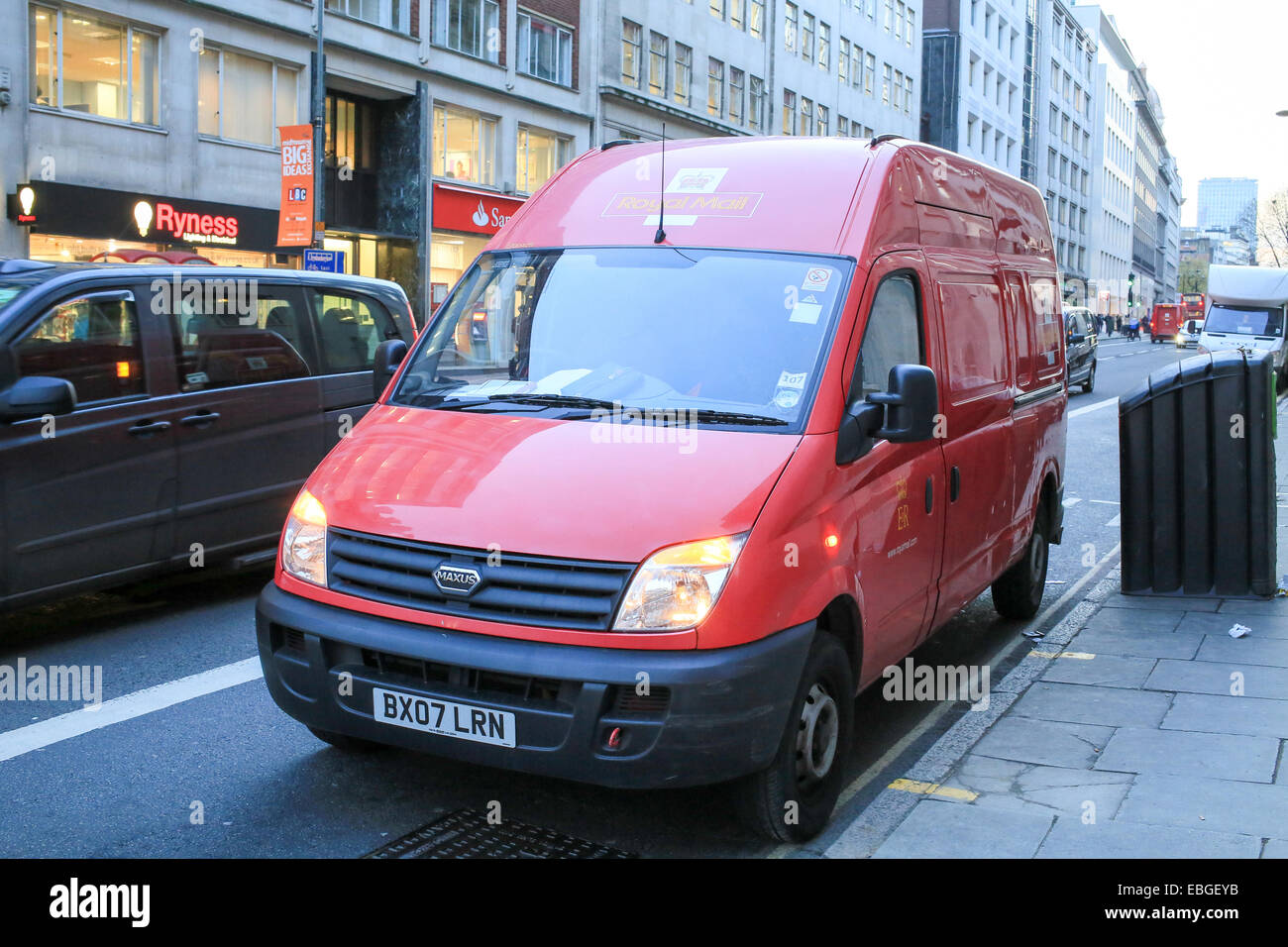 Delivery van red colour hi-res stock photography and images - Alamy