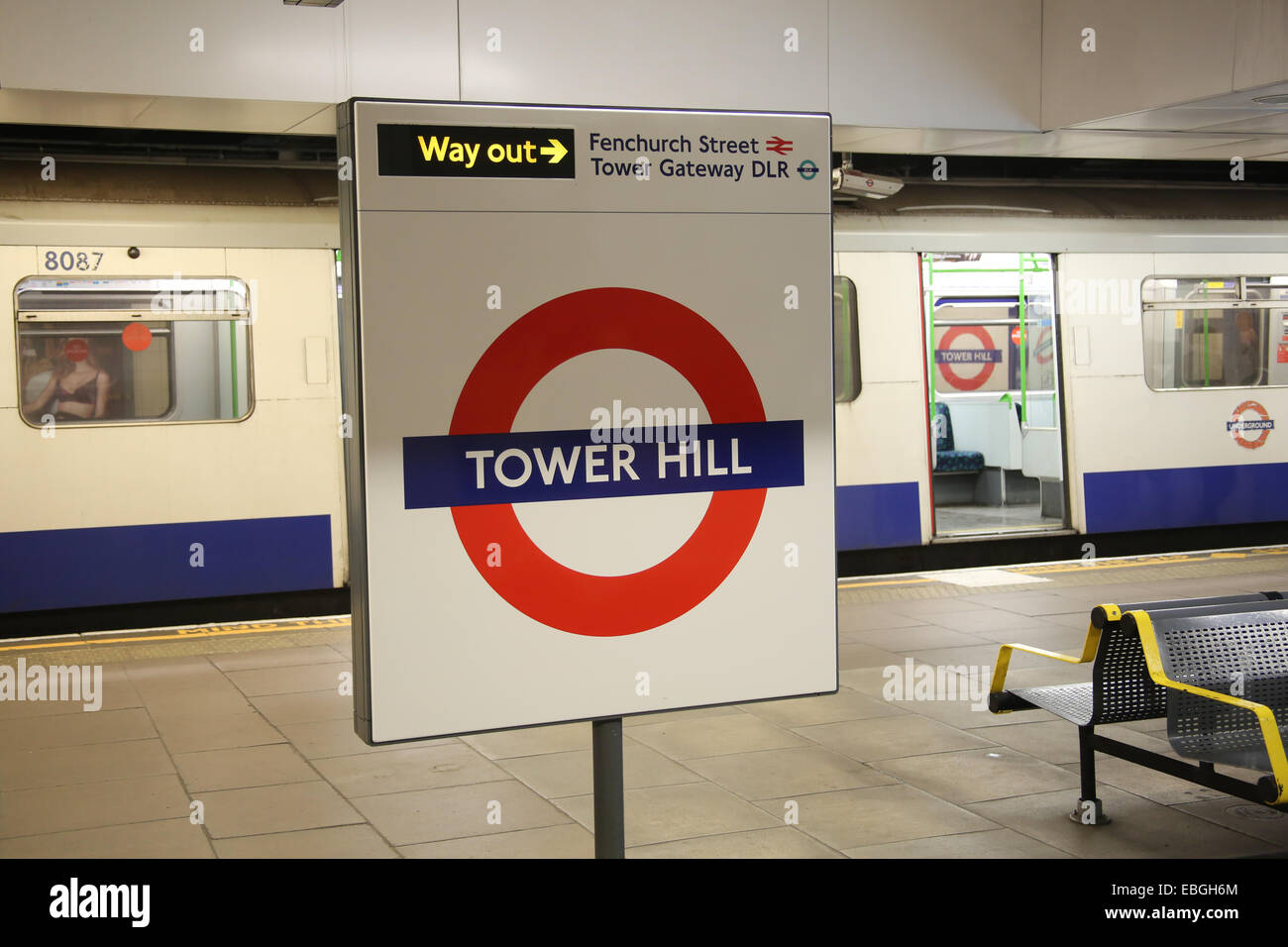 Northern Line Sign London Stock Photos & Northern Line Sign London ...