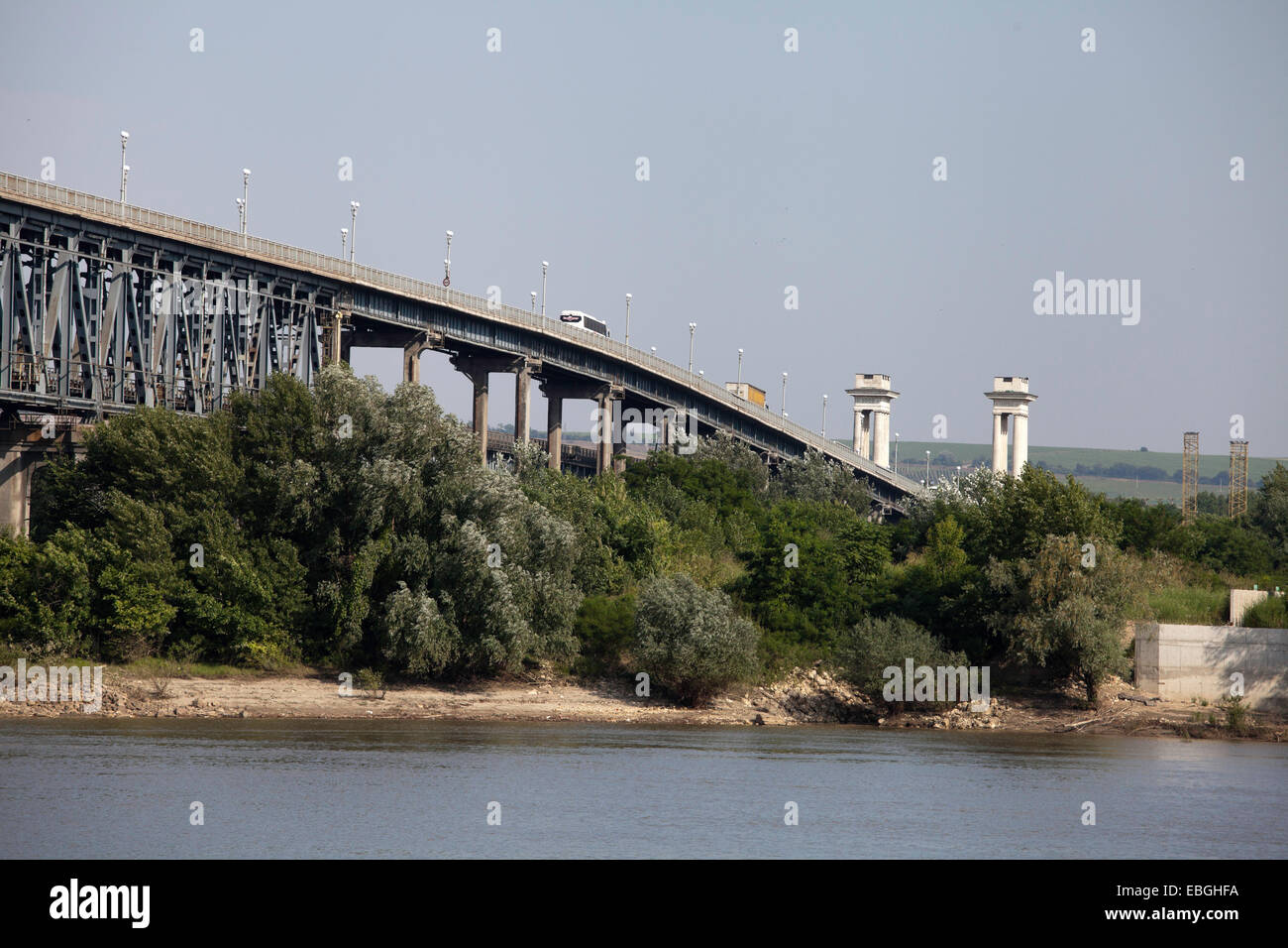 The friendship bridge hi-res stock photography and images - Alamy