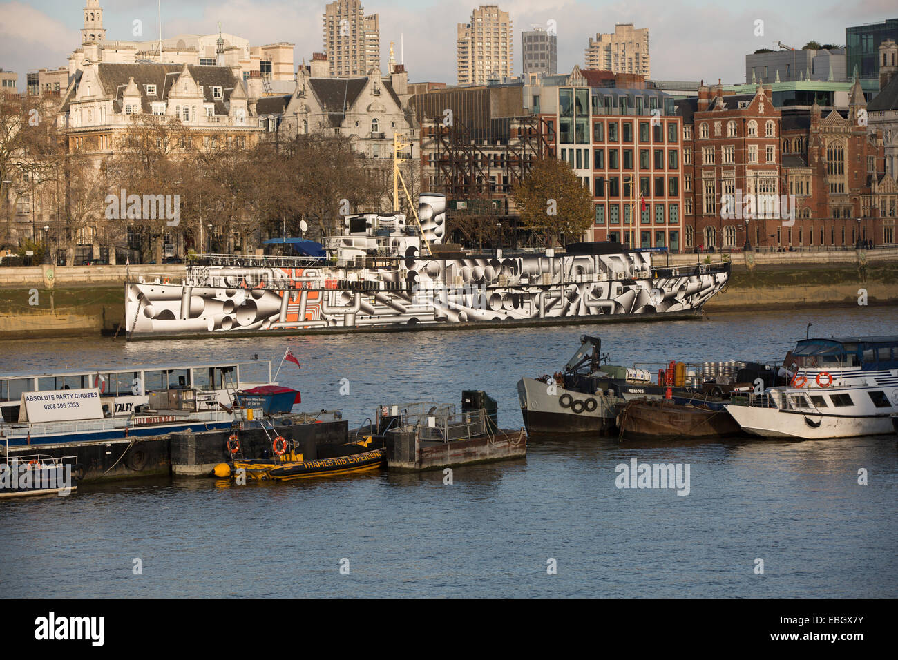 Anti submarine cloud daylight hi-res stock photography and images - Alamy