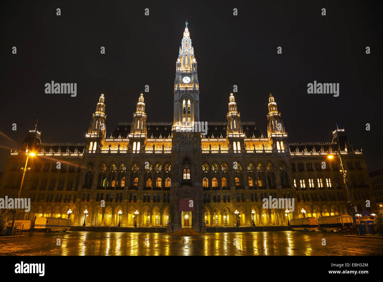 Vienna city hall hi-res stock photography and images - Alamy