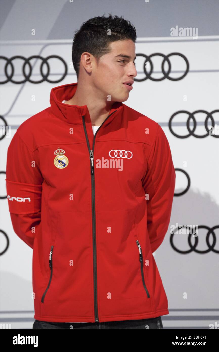 James rodriguez car hi-res stock photography and images - Alamy