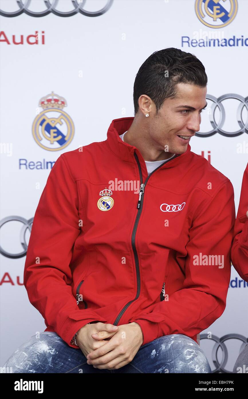 James rodriguez car hi-res stock photography and images - Alamy