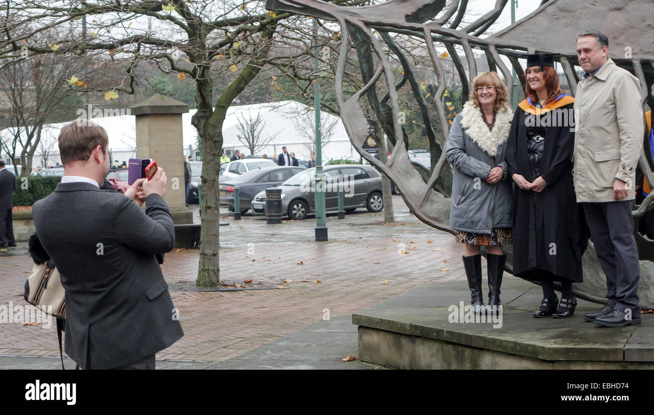 Bradford, West Yorkshire, Great Britain, Europe. Tuesday, December 1st ...