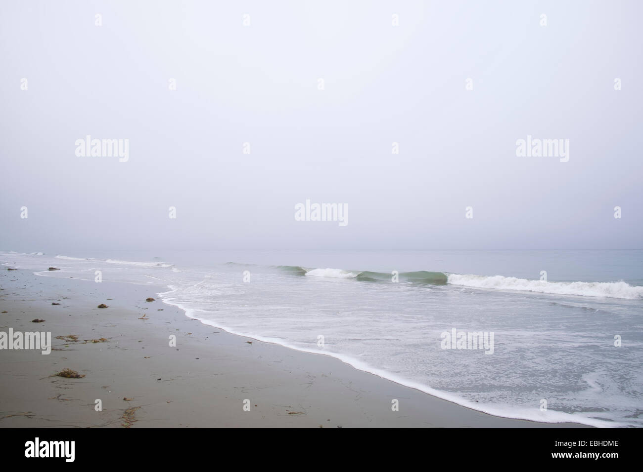 Waves lapping beach hi-res stock photography and images - Alamy