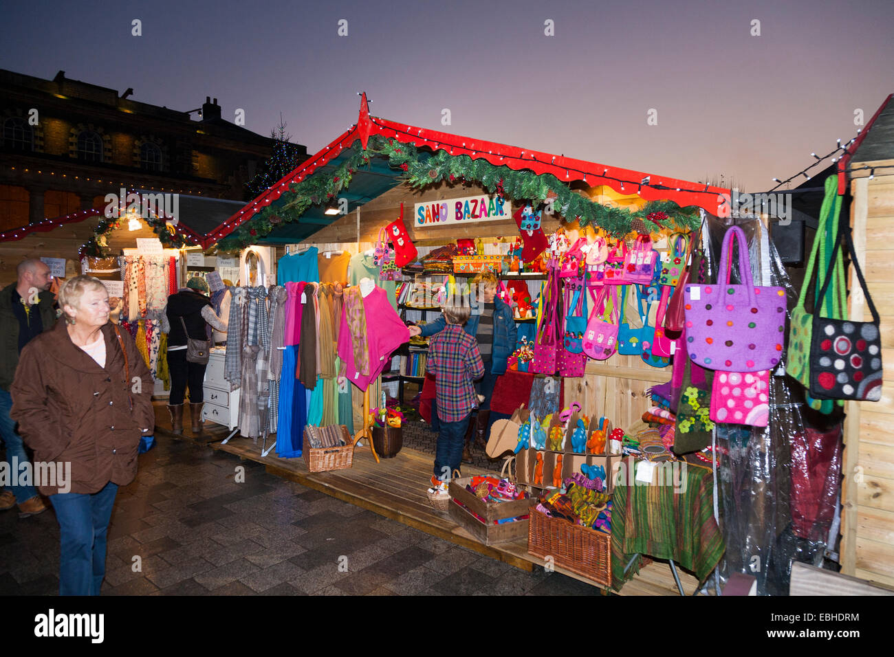 Salisbury christmas market night hi-res stock photography and images ...