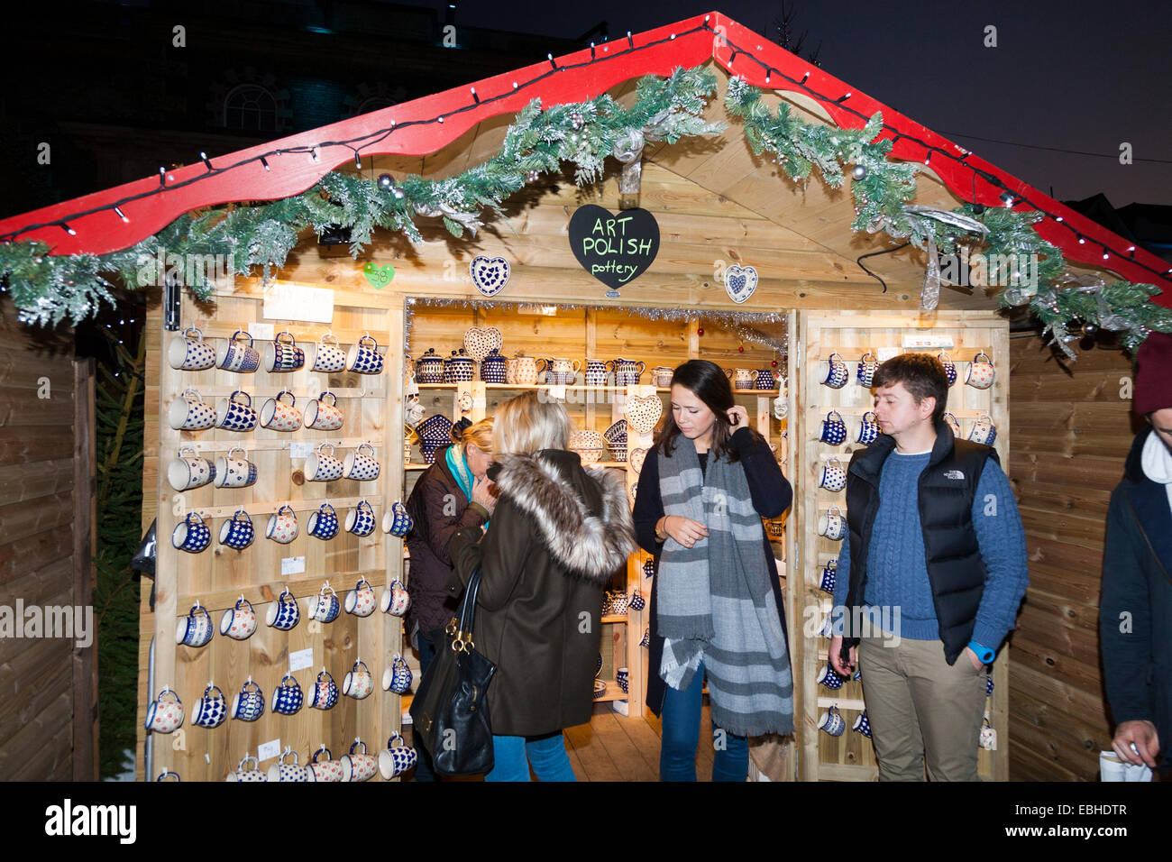 Salisbury christmas market night hi-res stock photography and images ...