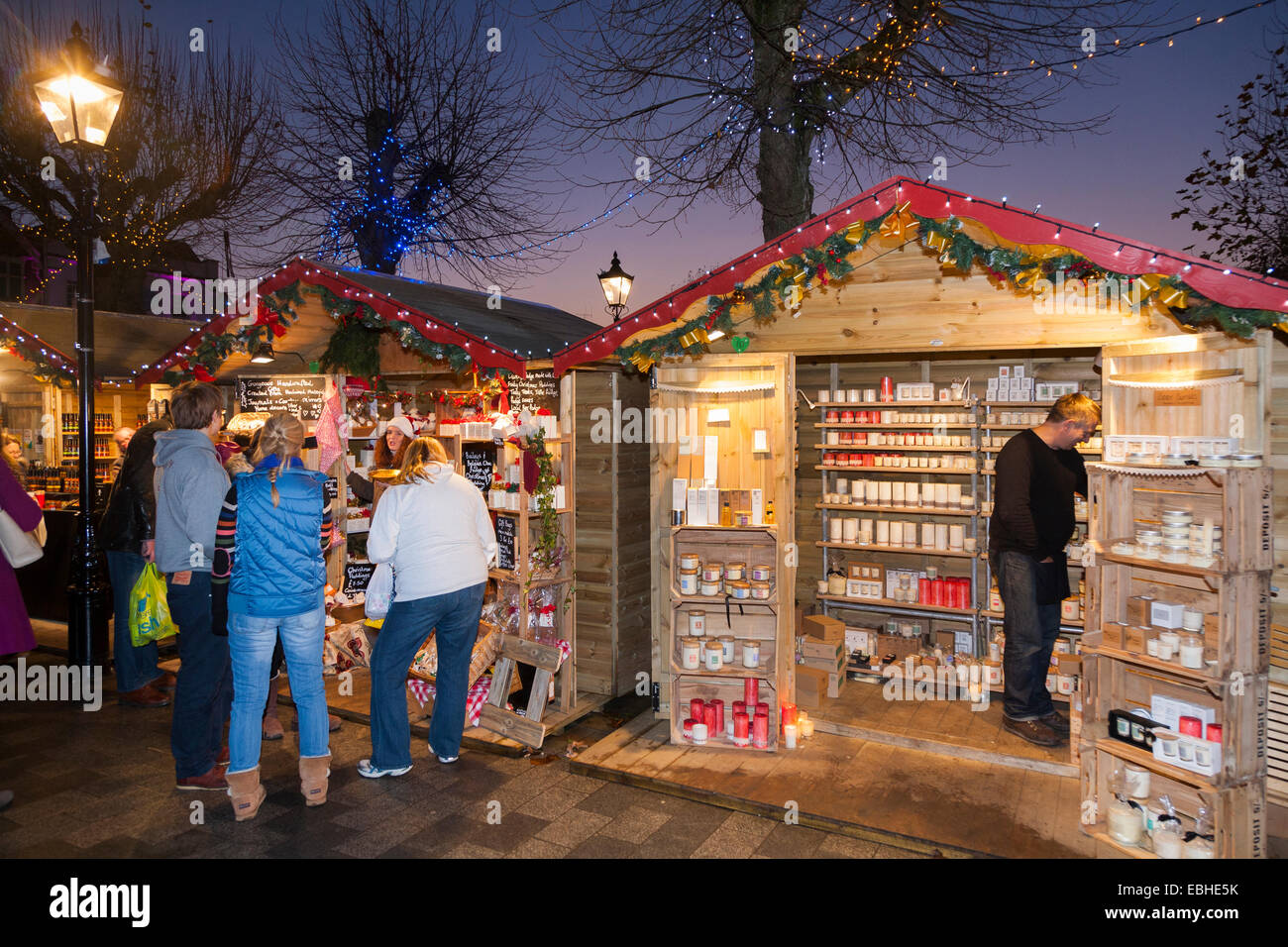 Salisbury christmas market night hi-res stock photography and images ...