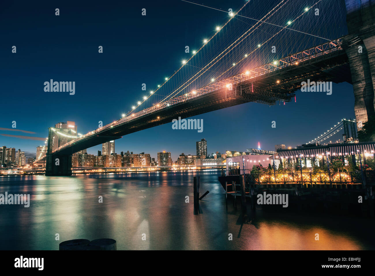 Lighting brooklyn bridge hi-res stock photography and images - Alamy