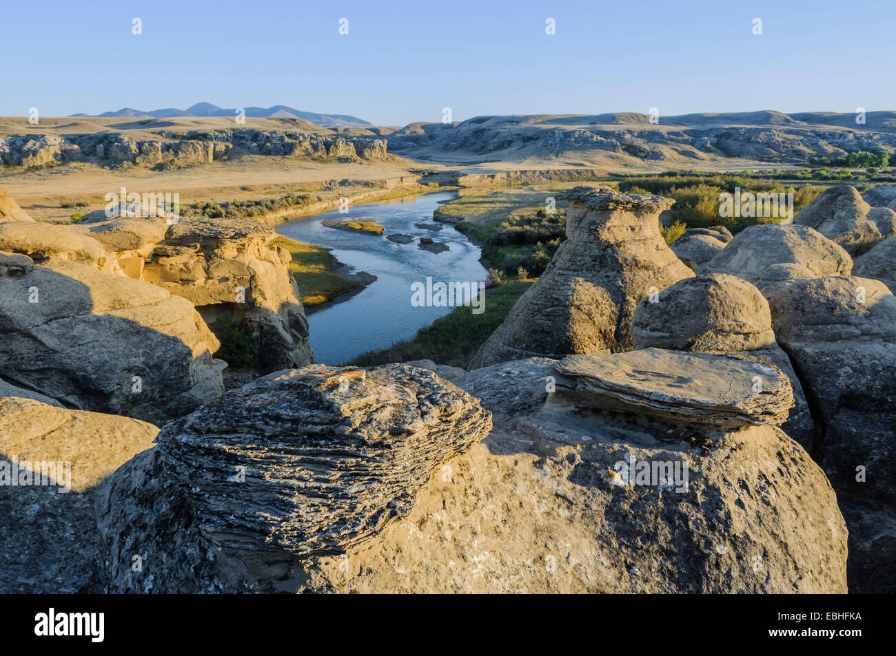 Hoodoos, Writing on Stone Provincial Park, (also known as "Ã Ã­sÃ­nai ...