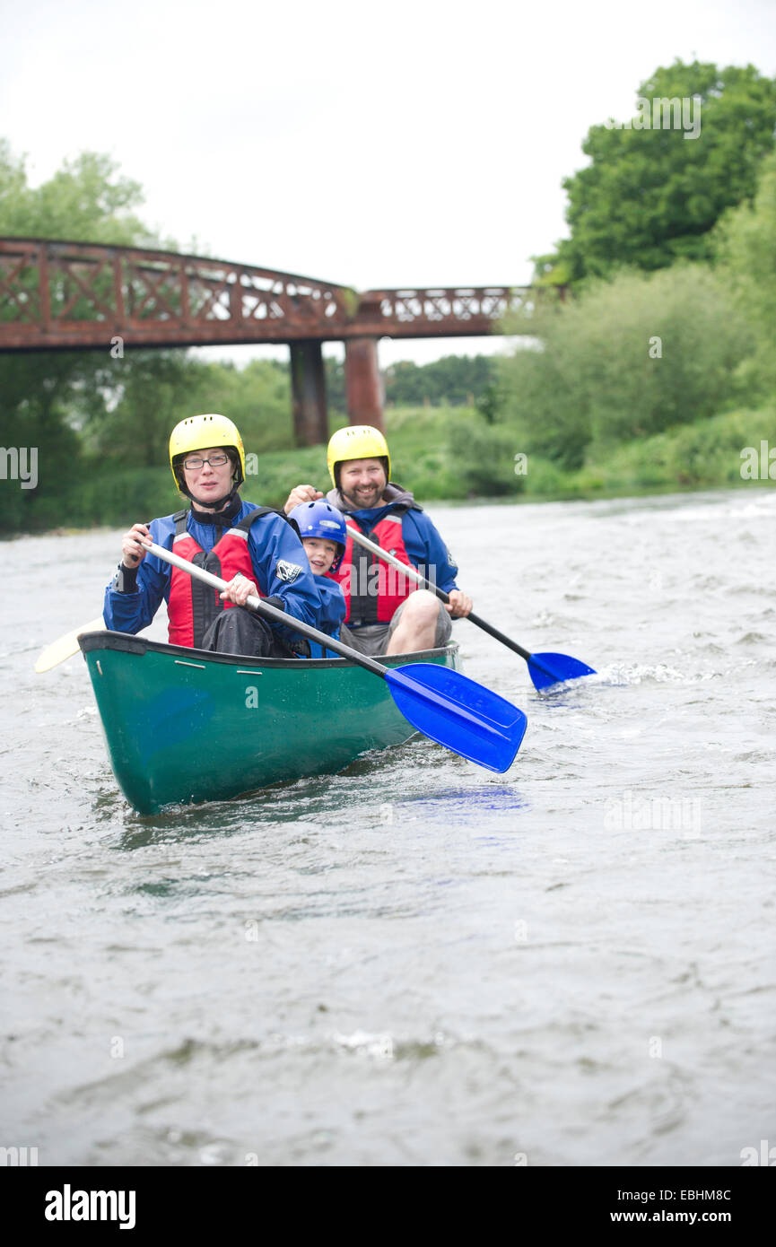 A family canoeing down the river Wye Stock Photo - Alamy