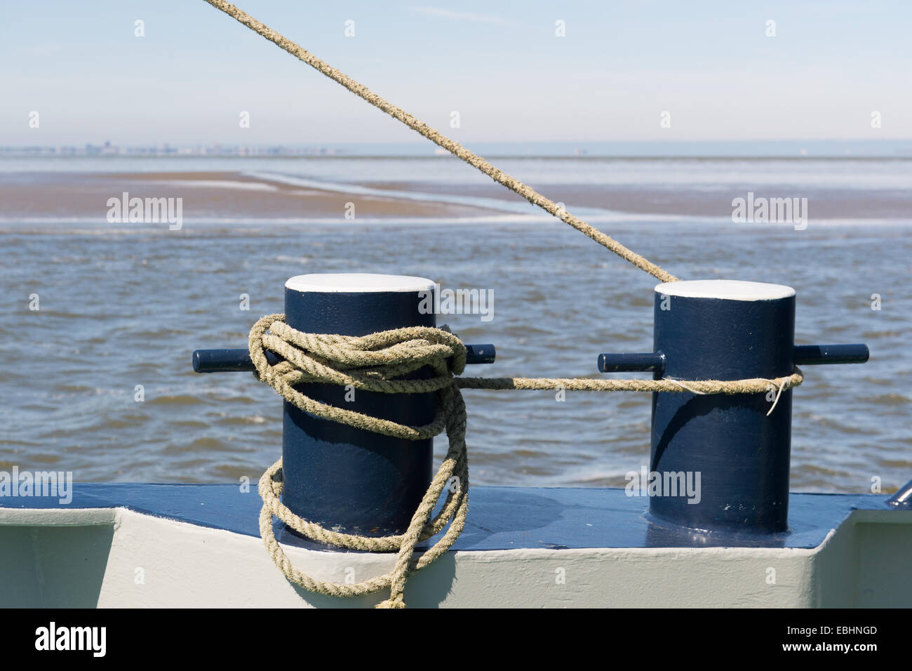 Bollards on ship with ropes at the sea Stock Photo - Alamy