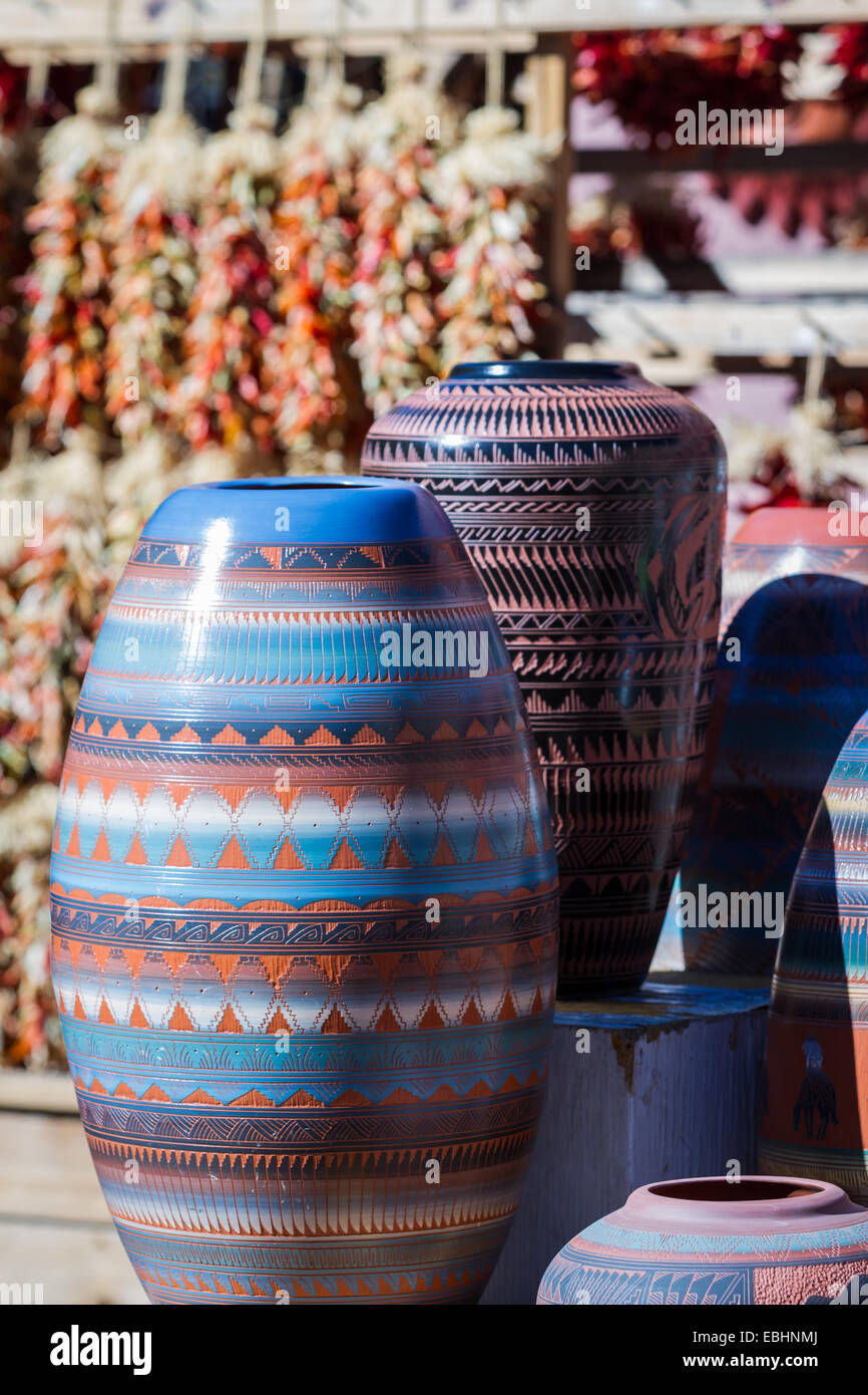 Chile pottery hi-res stock photography and images - Alamy
