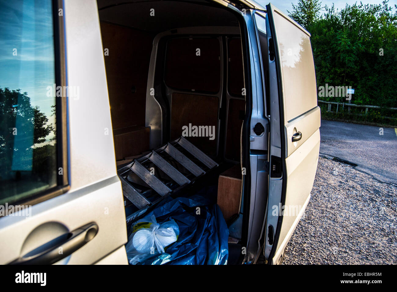 Van side door hi-res stock photography and images - Alamy