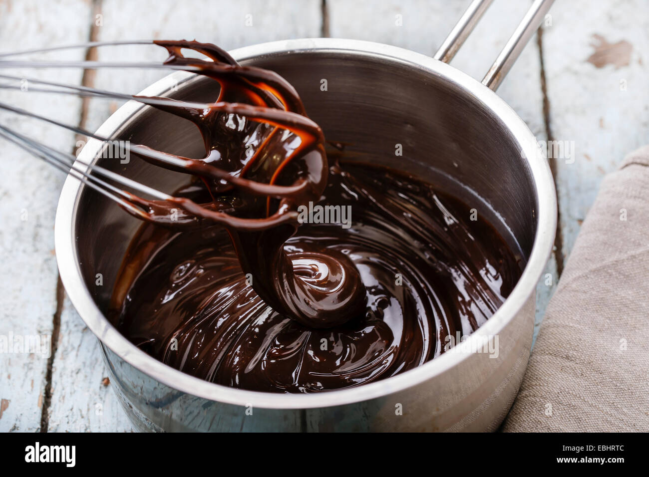 Liquid chocolate hi-res stock photography and images - Alamy