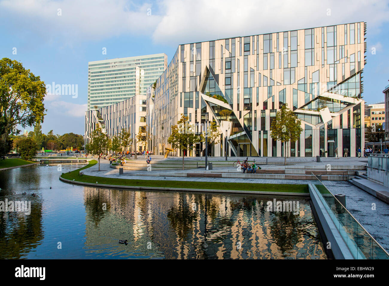 Kö-Bogen a building complex with offices, shops and restaurants, in the ...