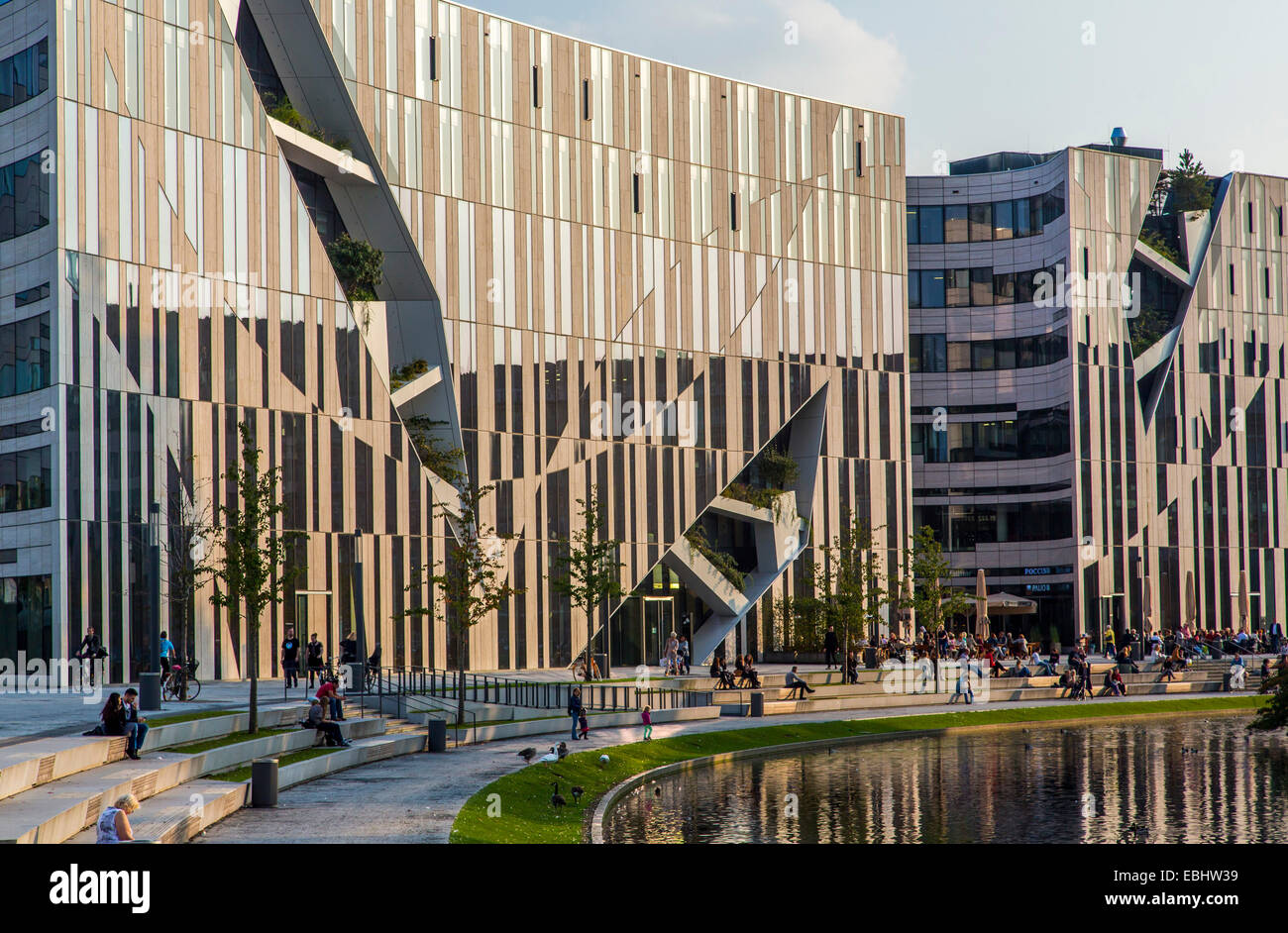 Kö-Bogen a building complex with offices, shops and restaurants, in the ...