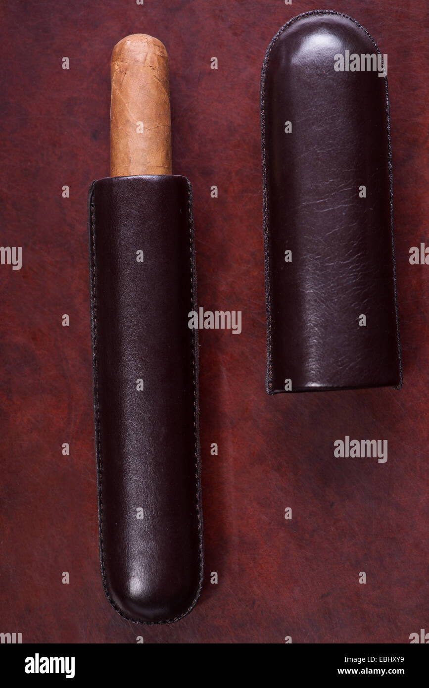Cigar casing hi-res stock photography and images - Alamy