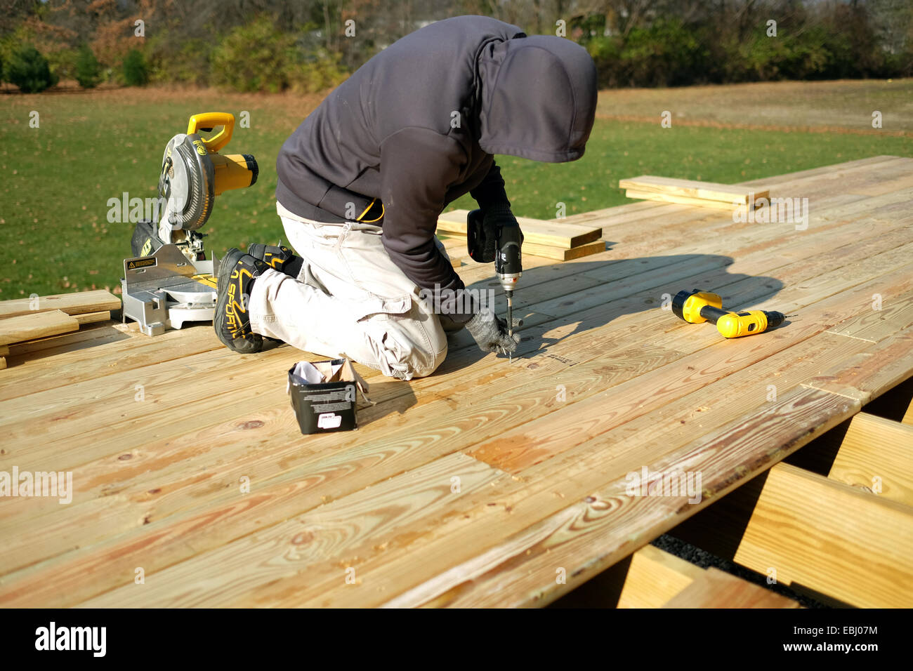 Deck construction hi-res stock photography and images - Alamy