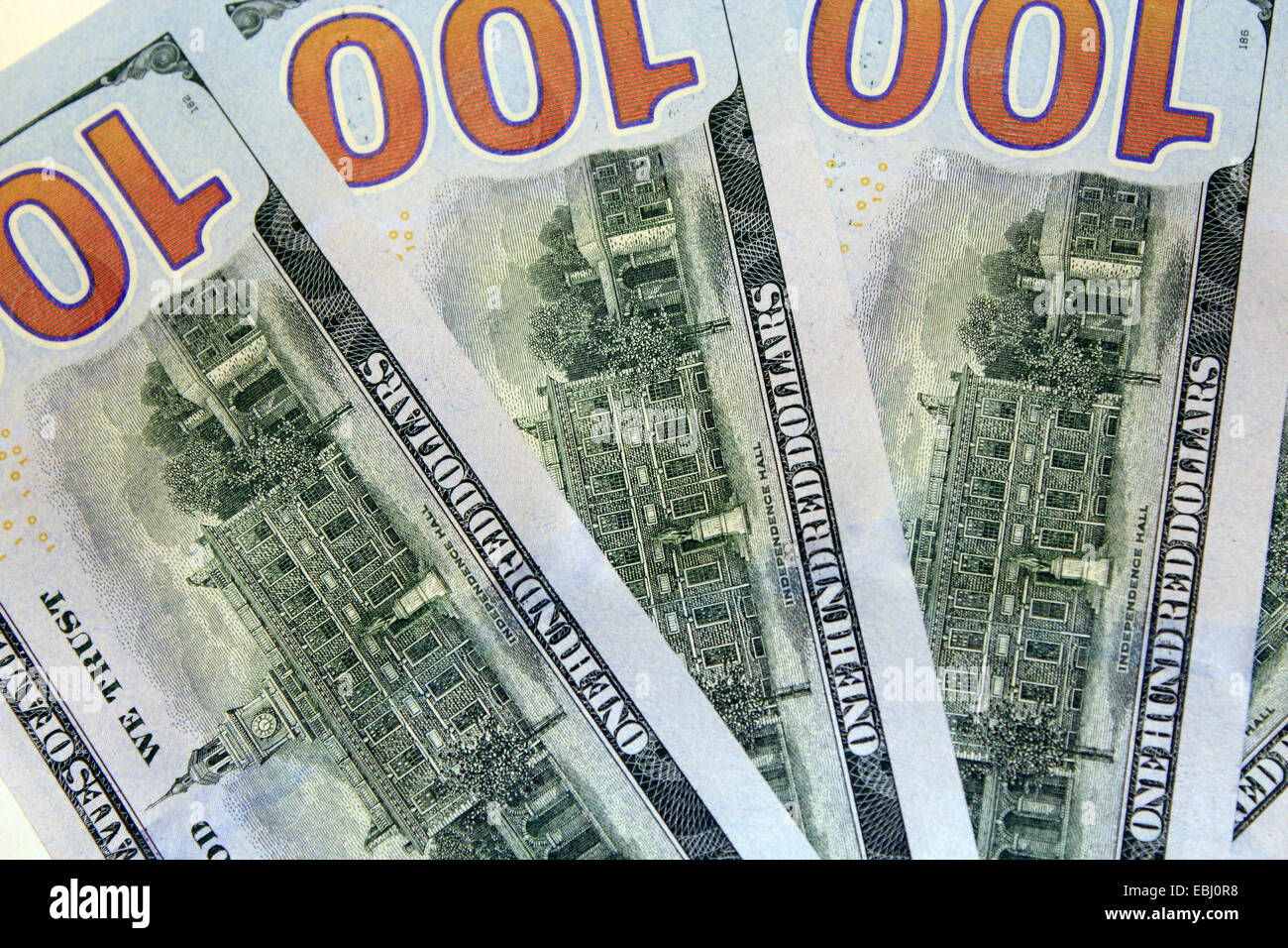 reverse side of new hundred dollar bank notes Stock Photo - Alamy