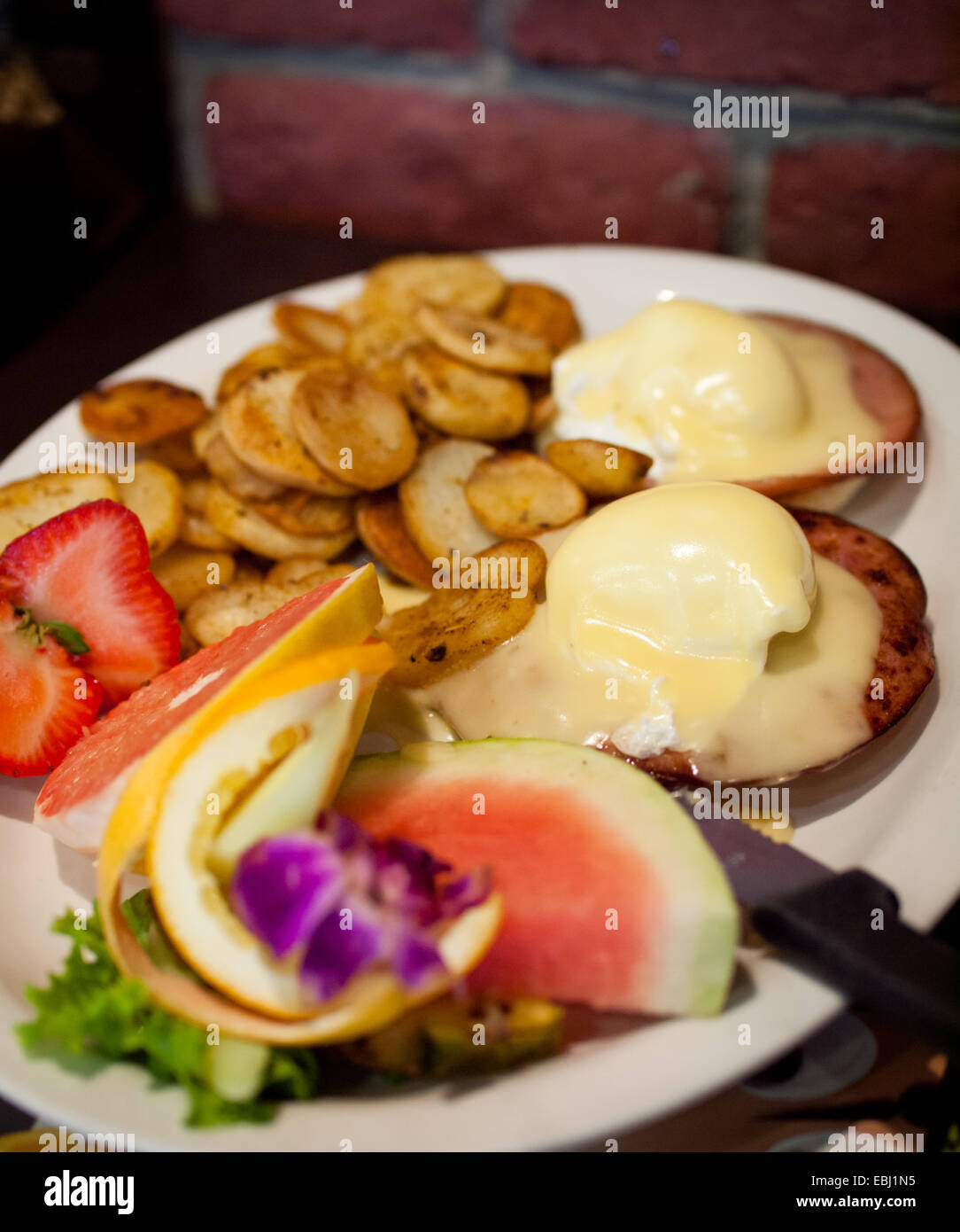 Bacon egg and chips hi-res stock photography and images - Alamy