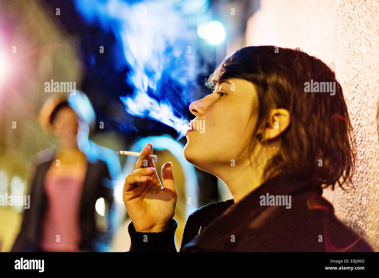 woman, girl, miss, youth, smoking, nightlife, smoke Stock Photo - Alamy